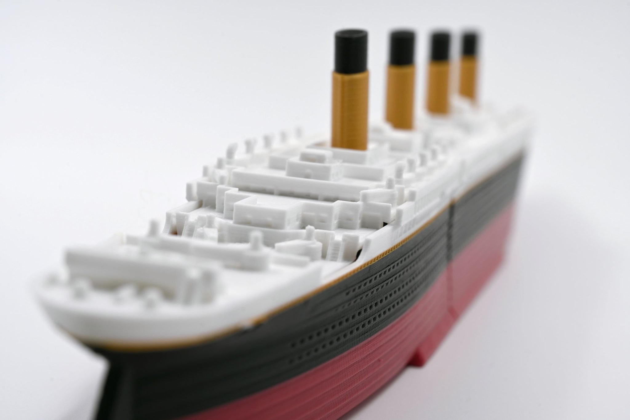 16" Submersible Two-Stage Sinking Titanic Model | Titanic Dream